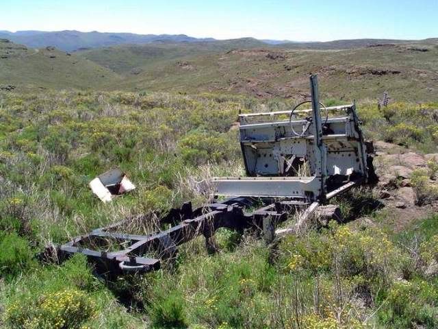 Land Rover wrecks